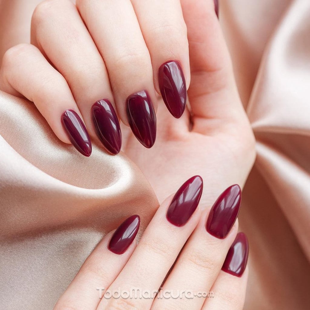 Uñas color vino: Diseños e ideas alucinantes este 2025